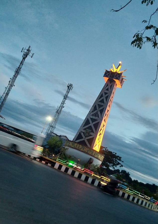 Torre De Tabalong Da Ilha Oriental De Kalimantan Borneo Imagem de Stock - Imagem de torre ...