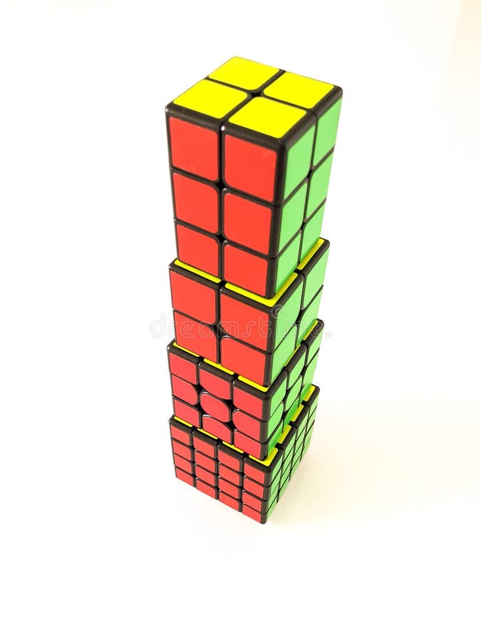 Cubo Del Rompecabezas Del Espejo Imagen de archivo editorial - Imagen ...