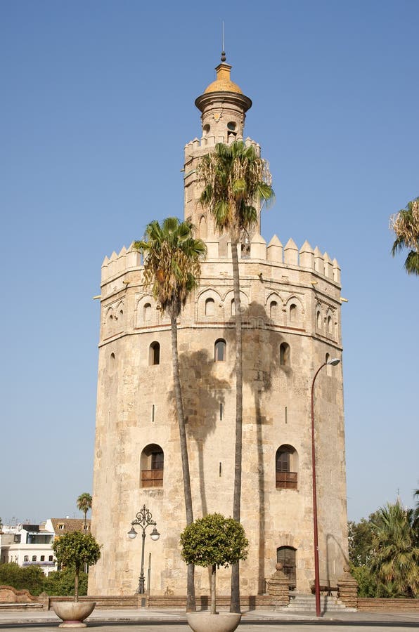 Torre Del Oro Ou Torre Do Ouro Em Sevilha Foto de Stock - Imagem de ...