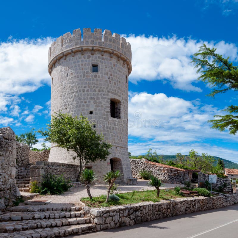 Torre Di Creska Kula Cres - in Croazia Fotografia Stock - Immagine di ...