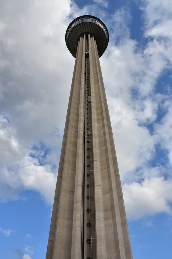 Torre Dos Americas Em San Antonio, Texas Foto de Stock - Imagem de ...