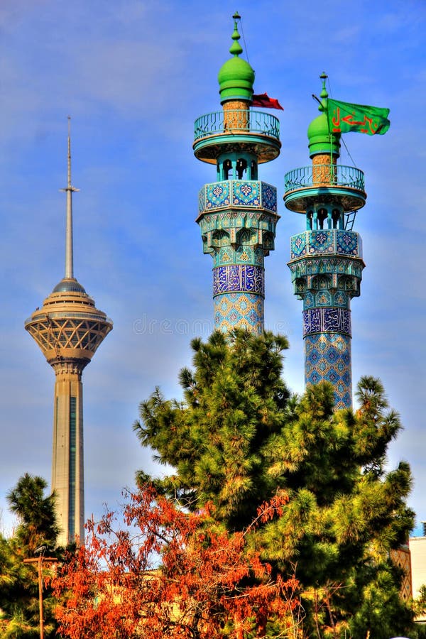 Torre e minareto di Milad fotografia stock. Immagine di città - 50545064