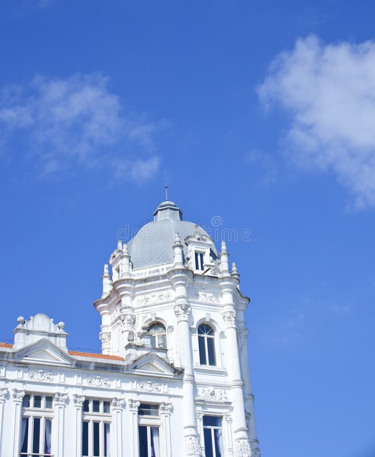 Torre en Santander imagen de archivo. Imagen de hoteles - 16122141