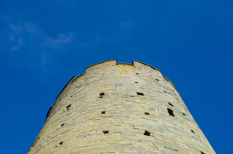 Torre fortificada medieval imagem de stock. Imagem de perspectiva ...