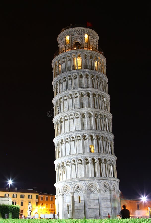 Torre inclinada fotografia editorial. Imagem de torre - 26421422