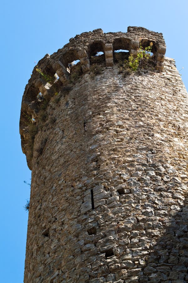 Torre medieval foto de stock. Imagem de velho, pedra - 12737016