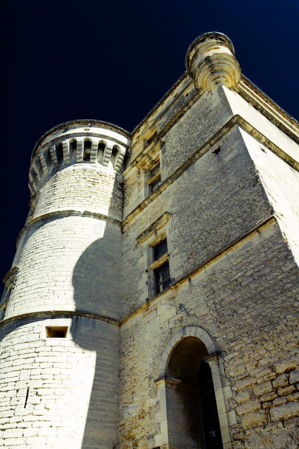 Torre medieval imagem de stock. Imagem de europa, medieval - 38109277