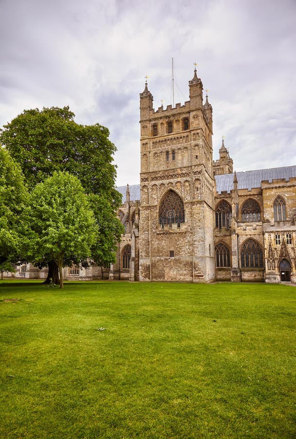 A Torre Norte Da Catedral De Exeter Exeter Devon Inglaterra Foto de ...