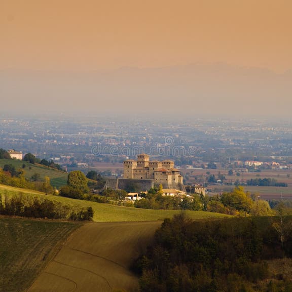 501 Torrechiara Castle Parma Italy Map Stock Photos - Free & Royalty ...