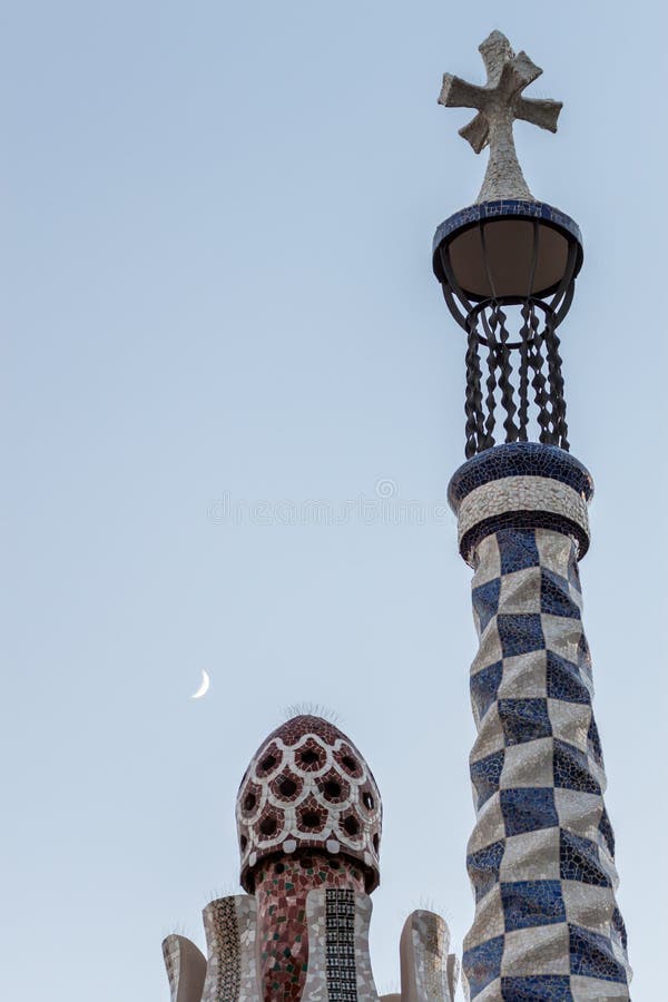Torres de Gaudi foto de archivo. Imagen de europa, arte - 64417574