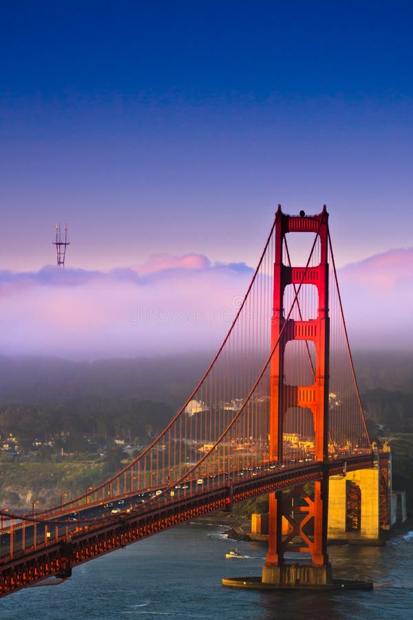 Torres, San Francisco, California. Imagen de archivo - Imagen de puerta ...