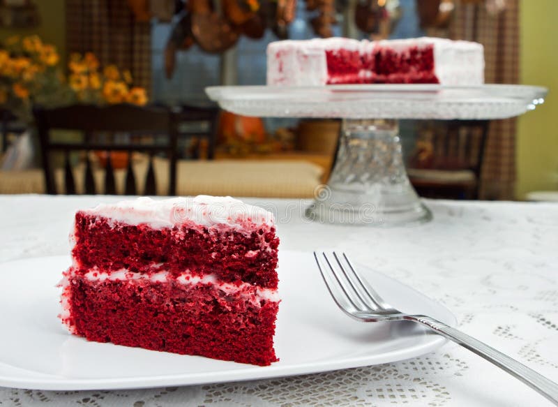 Torta roja del terciopelo imagen de archivo. Imagen de pasteles - 17207041