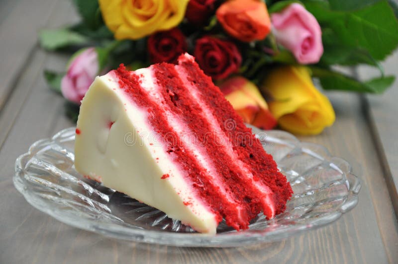 Torta roja del terciopelo foto de archivo. Imagen de torta - 29017538