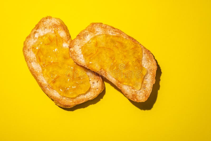 Tostadas Con Mermelada De Naranja Imagen de archivo - Imagen de fruta ...
