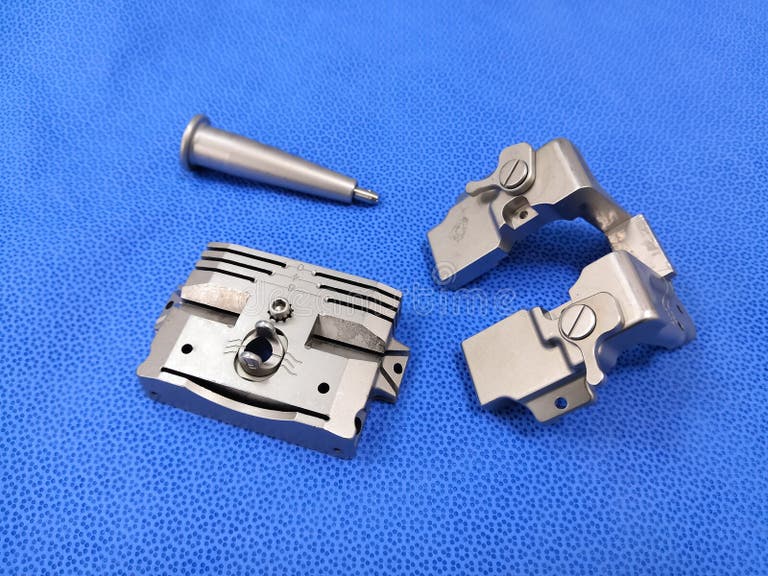 Total Knee Replacement Revision Surgical Instruments and SIzer Stock ...