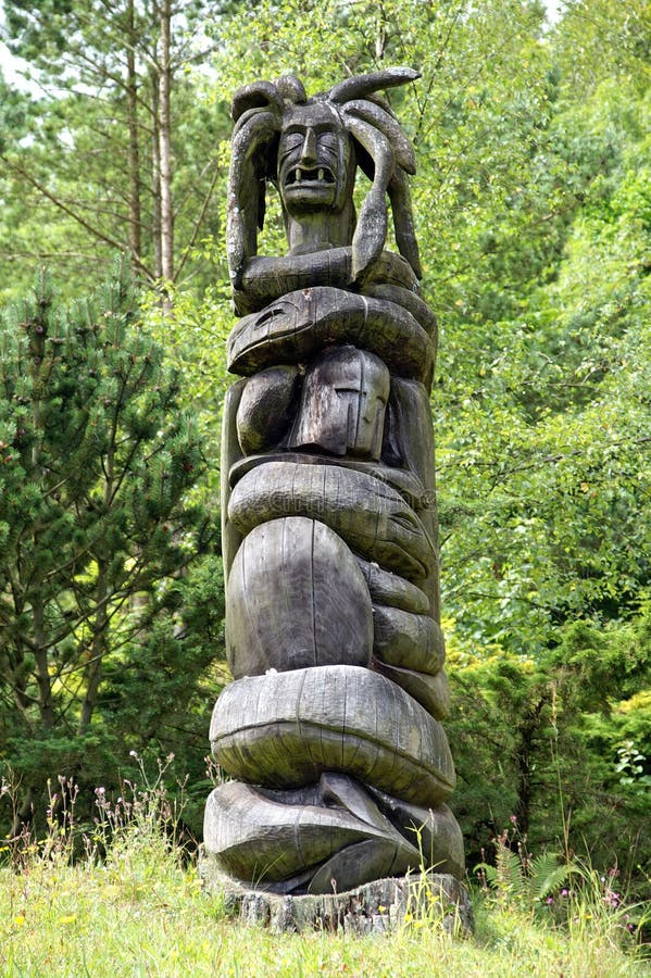 7+ Totem column Free Stock Photos - StockFreeImages
