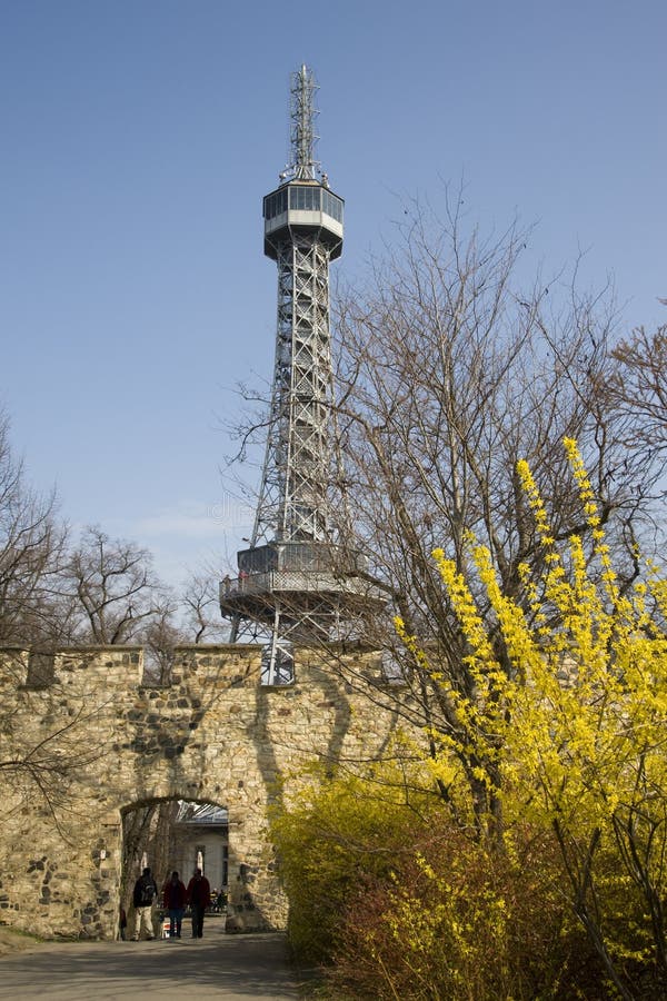 Prague, Tour Eiffel, Tour De Surveillance De Petrin Photographie ...
