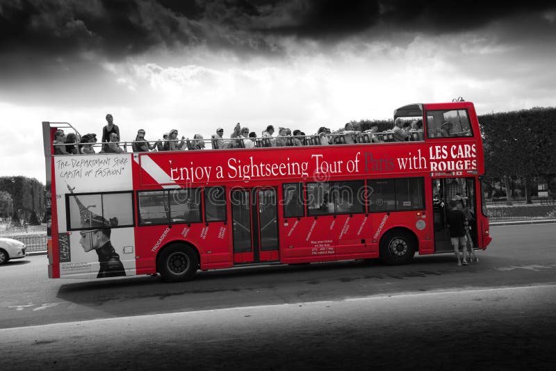 Tourism bus in Paris editorial photography. Image of open - 33188357