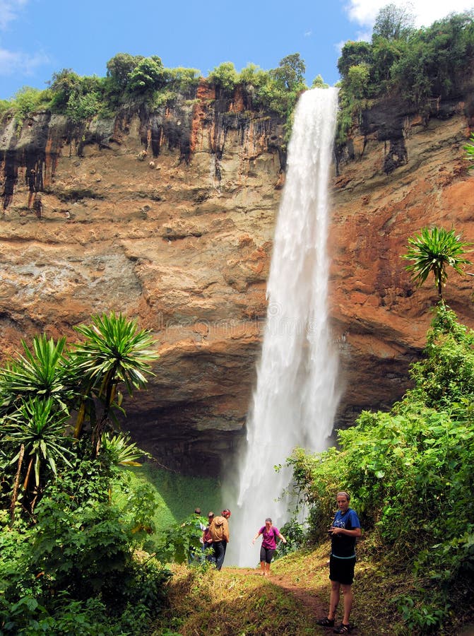 Tourisme de l'Ouganda photo stock éditorial. Image du explorez - 12736863