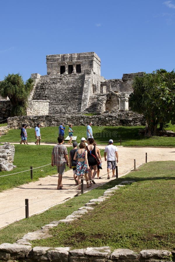 Tourist at Mayan Temples at Tulum, Mexico Editorial Image - Image of ...