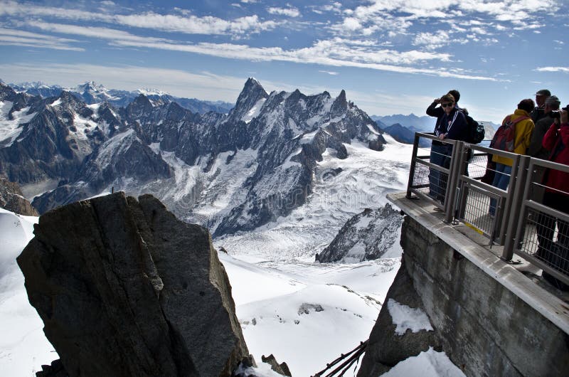 Tourist at view point editorial photography. Image of alpine - 26824542