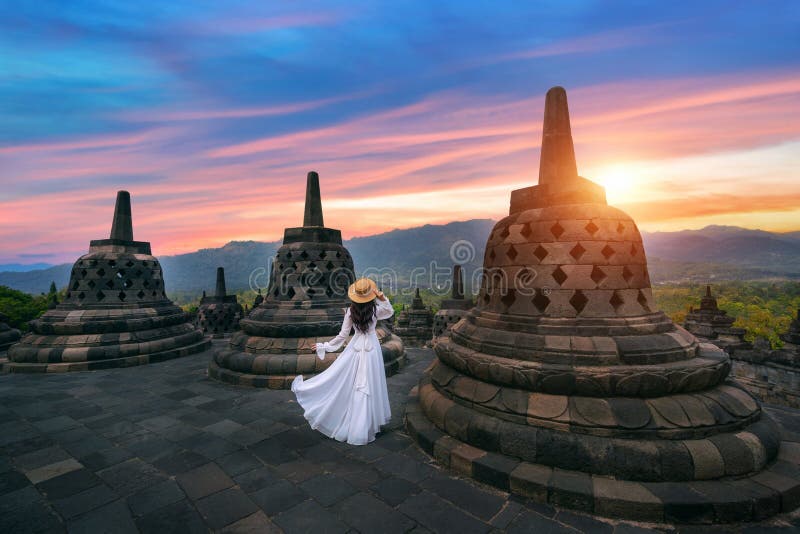 Tourist Visiting in Ancient Largest Buddhist Borobudur Temple at ...