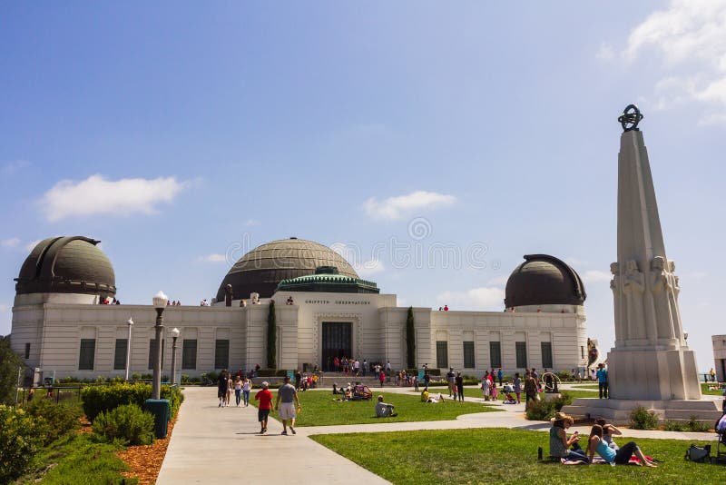 Tourists at Griffith Observatory Editorial Photography - Image of ...
