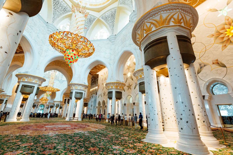 Tourists Inside the Sheikh Zayed Grand Mosque Editorial Photo - Image ...