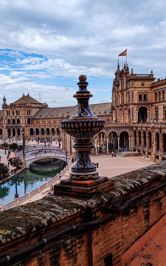 Tourists at Spain Square (Plaza De Espana) Editorial Photography ...