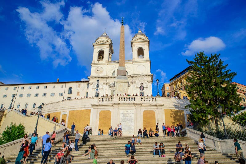 Tourists on Spanish Steps in Rome Editorial Photo - Image of slope ...
