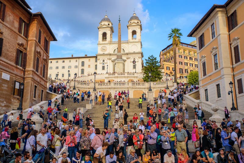 Tourists on Spanish Steps in Rome Editorial Stock Photo - Image of ...