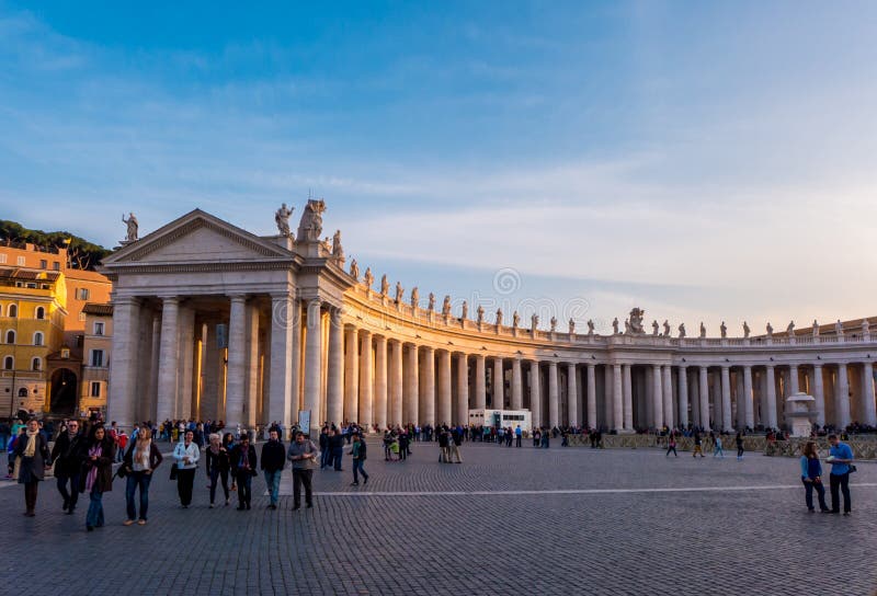 Tourists on St. Peter S Square in the Vatican Editorial Stock Image ...