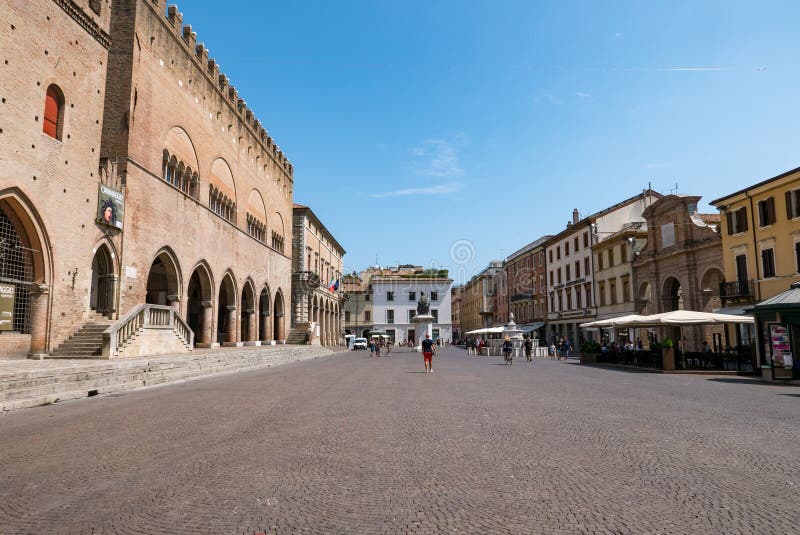 Cavour Square in Rimini, Italy Editorial Stock Image - Image of middle ...