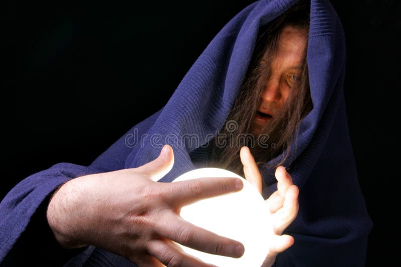 Tovenaar stock afbeelding. Image of kristal, magisch, prestidigitator ...