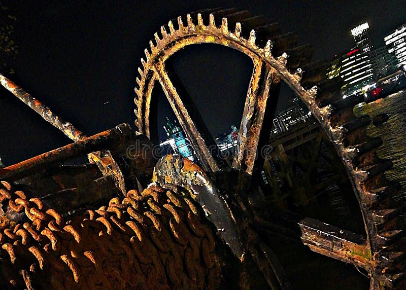 Tower bridge chain stock image. Image of mechanism, tower - 103098367