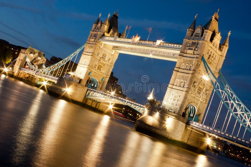 Tower Bridge at night stock photo. Image of kingdom, thames - 22647722