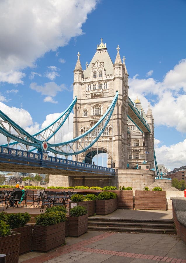 Tower Bridge, River Thames, London Editorial Stock Image - Image of ...