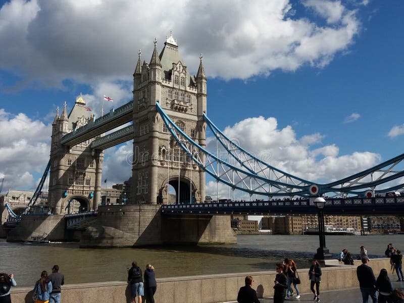 Tower Bridge in Spring editorial photography. Image of blue - 166903757