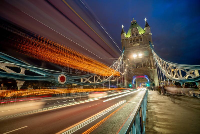Tower Bridge and Traffic Light at Twilight in London, UK Stock Image ...