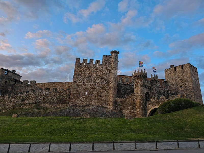 Medival Ladder Stock Photos - Free & Royalty-Free Stock Photos from ...