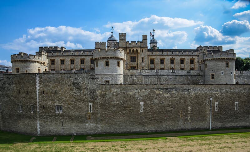 Tower fortress of London stock image. Image of kingdom - 64139319