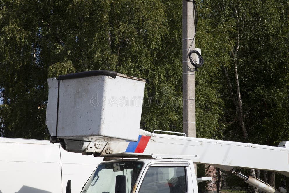 A Tower for High-altitude Work.Special Equipment for High-altitude Work ...