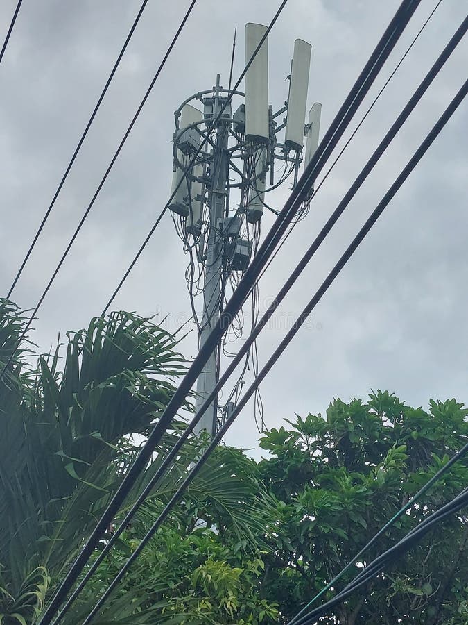 Tower Internet Wire Sky Cloud Stock Image - Image of wire, cloud: 262137931