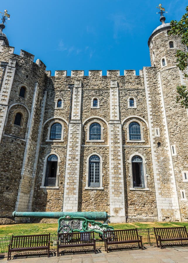 The Tower of London White Tower Editorial Stock Image - Image of site ...