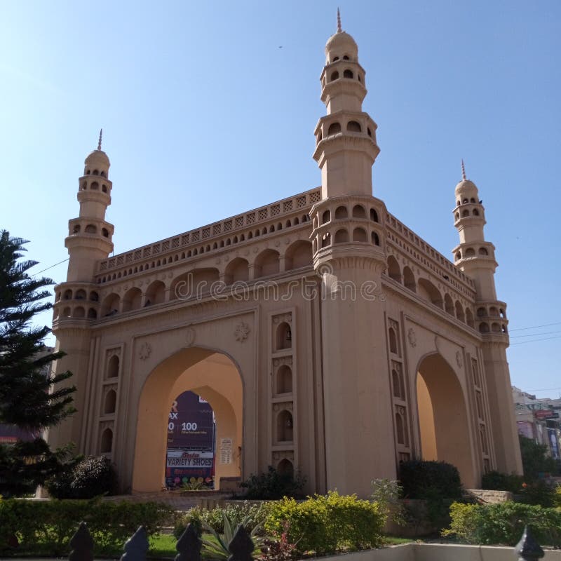 4 Tower Round about, Karachi, Sky Blue Editorial Stock Photo - Image of ...