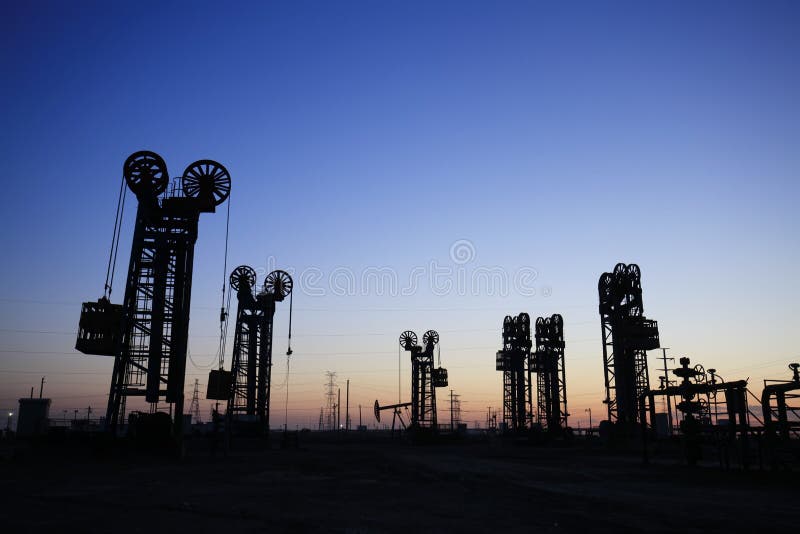 The Tower Type Pumping Unit in the Evening Stock Photo - Image of ...