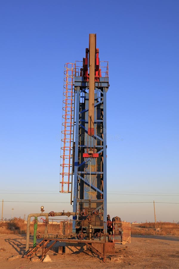 Tower Type Pumping Unit Under Blue Sky Stock Photo - Image of chemical ...