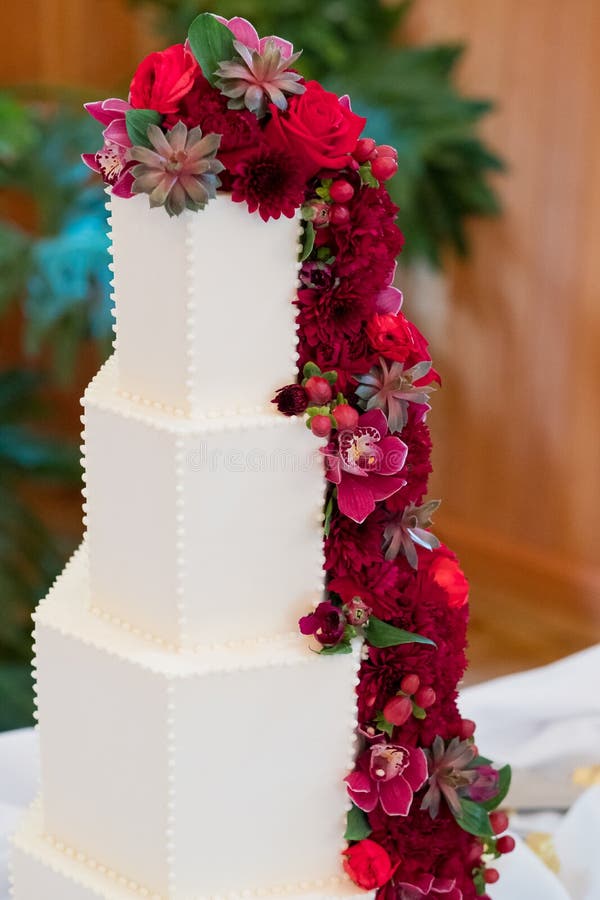 Tall Tower Wedding Cake Custom Stock Photos - Free & Royalty-Free Stock ...