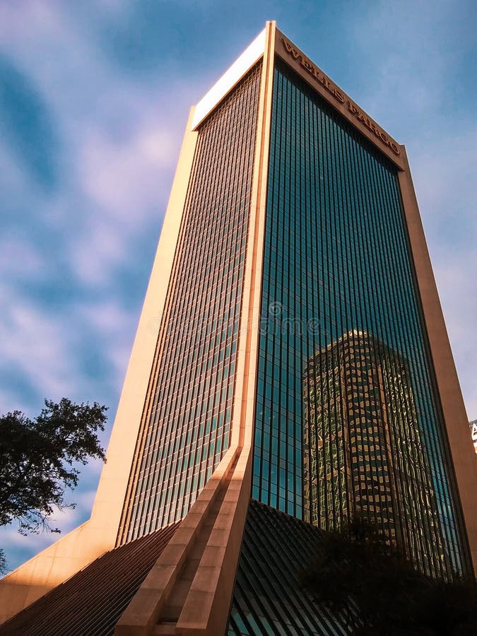 Tower of windows editorial photo. Image of wellsfargo - 170134191