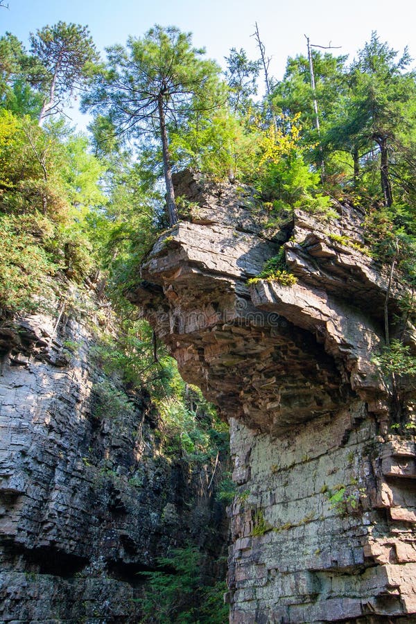 Towering Cliff in Quechee Gorge, Vermont, USA Stock Image - Image of ...